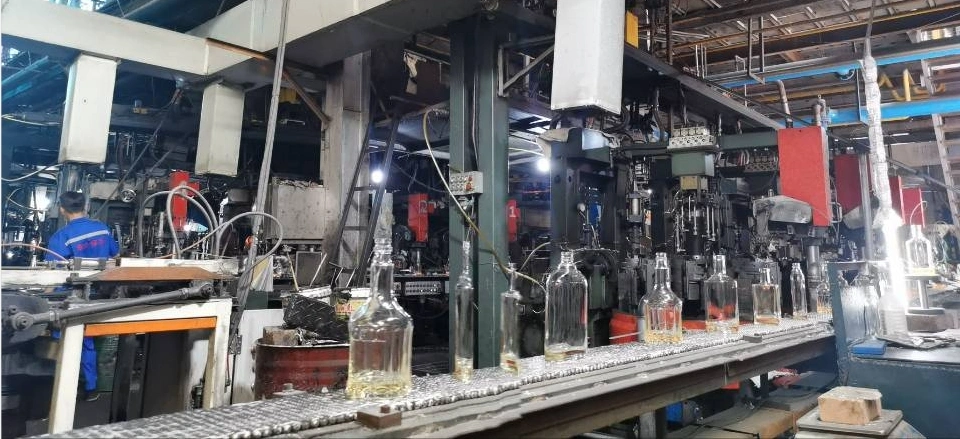 Custom Liquor Bottle Manufacturer - Ruisheng